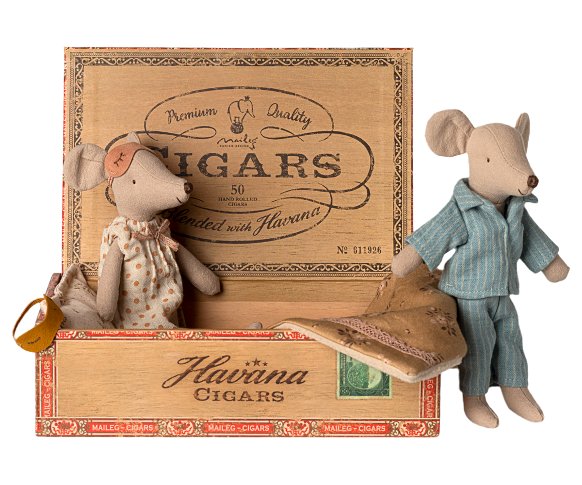 Maileg Parent Mice in Cigar Box Bed FW25 NEW ARRIVAL – Ruby & Grace